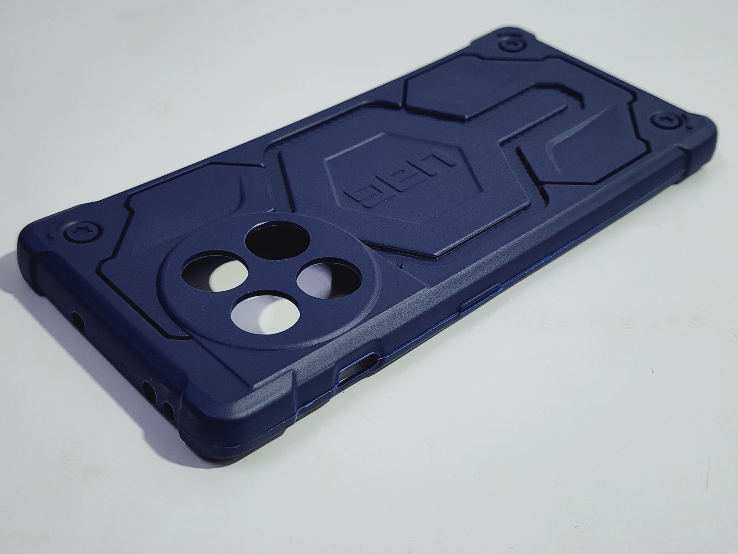 OnePlus 11R UAG Back Cover – BT Limited Edition Store