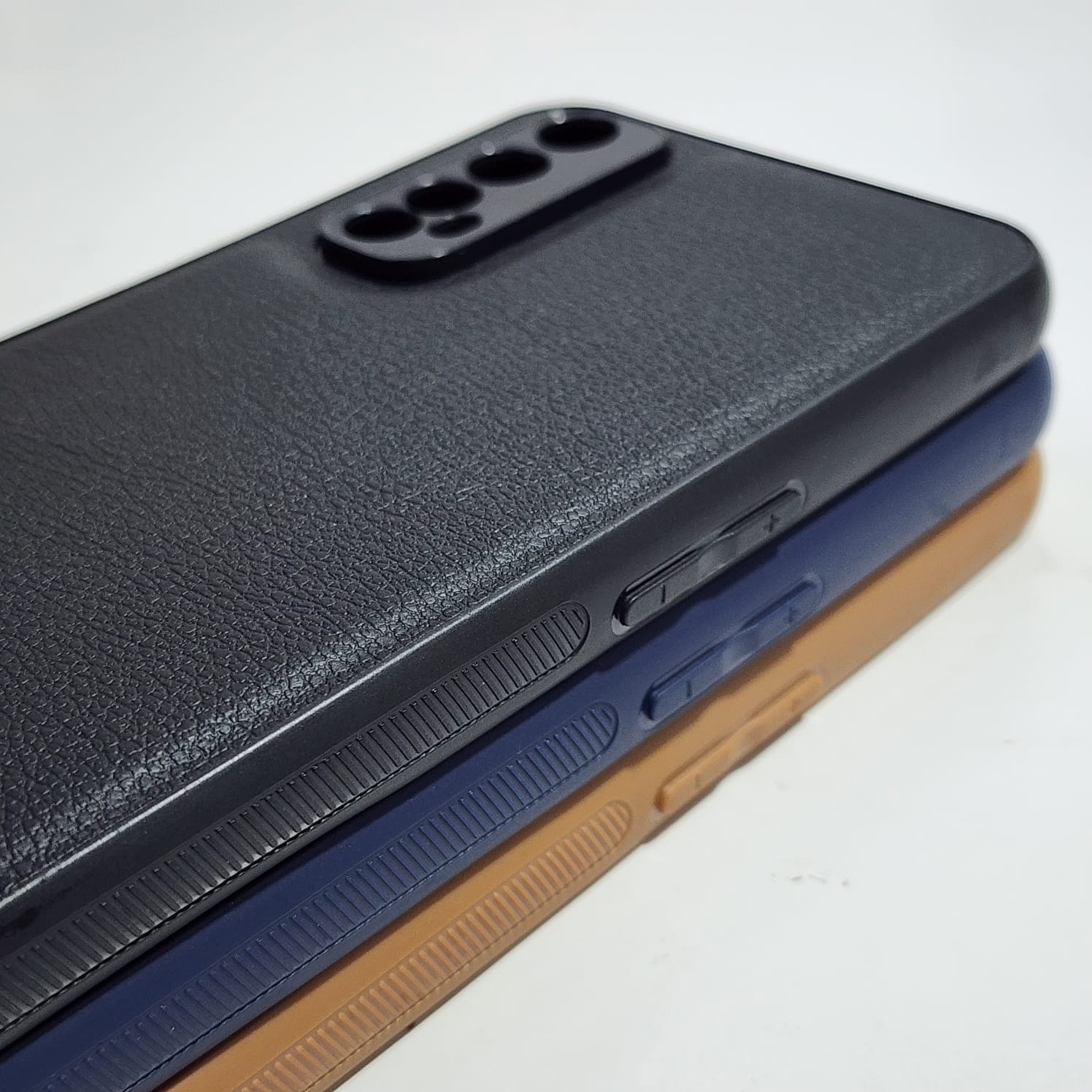 Realme 7 Puffer Leather Back Cover – BT Limited Edition Store