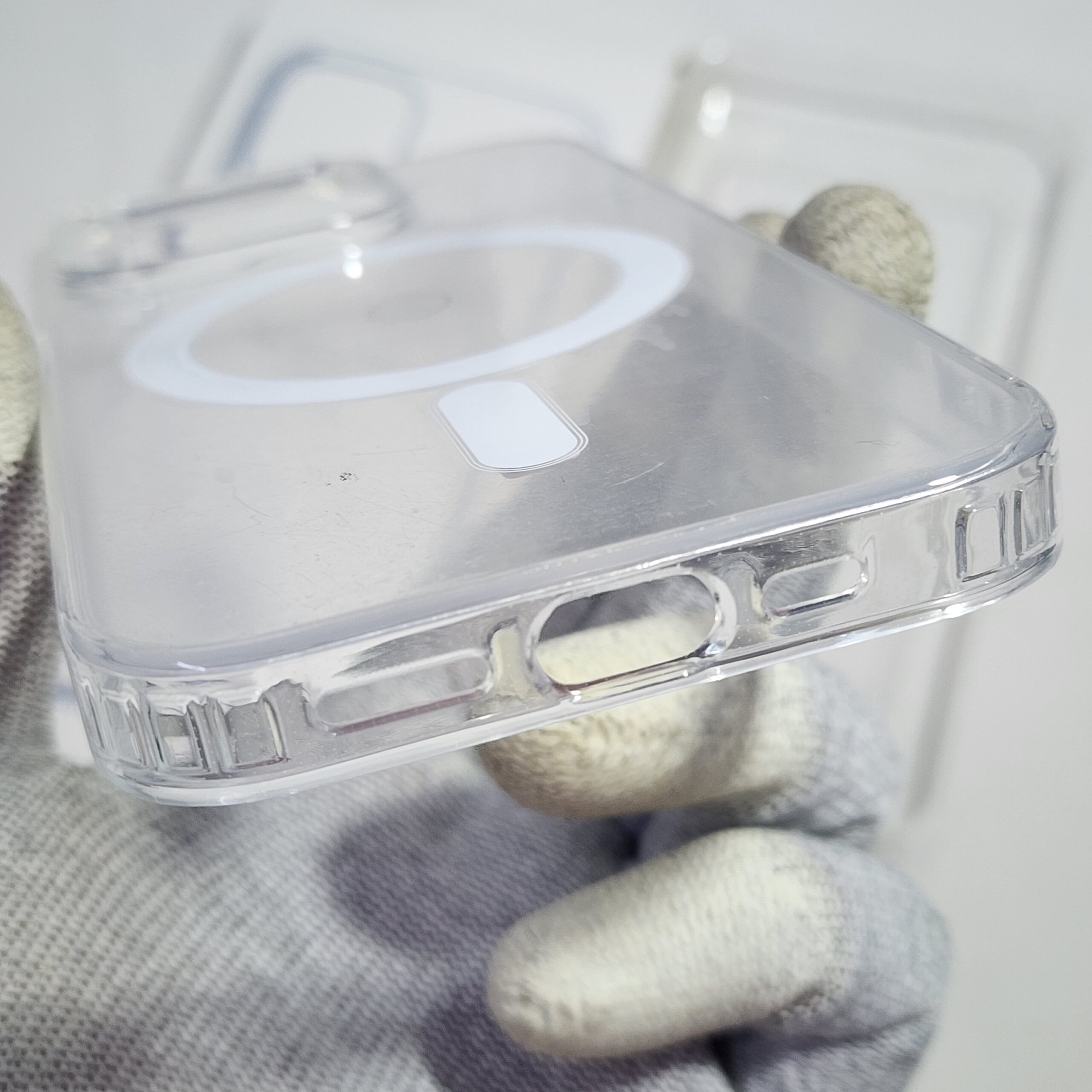 iPhone 15 Series MagSafe Transparent Back Cover – BT Limited Edition Store