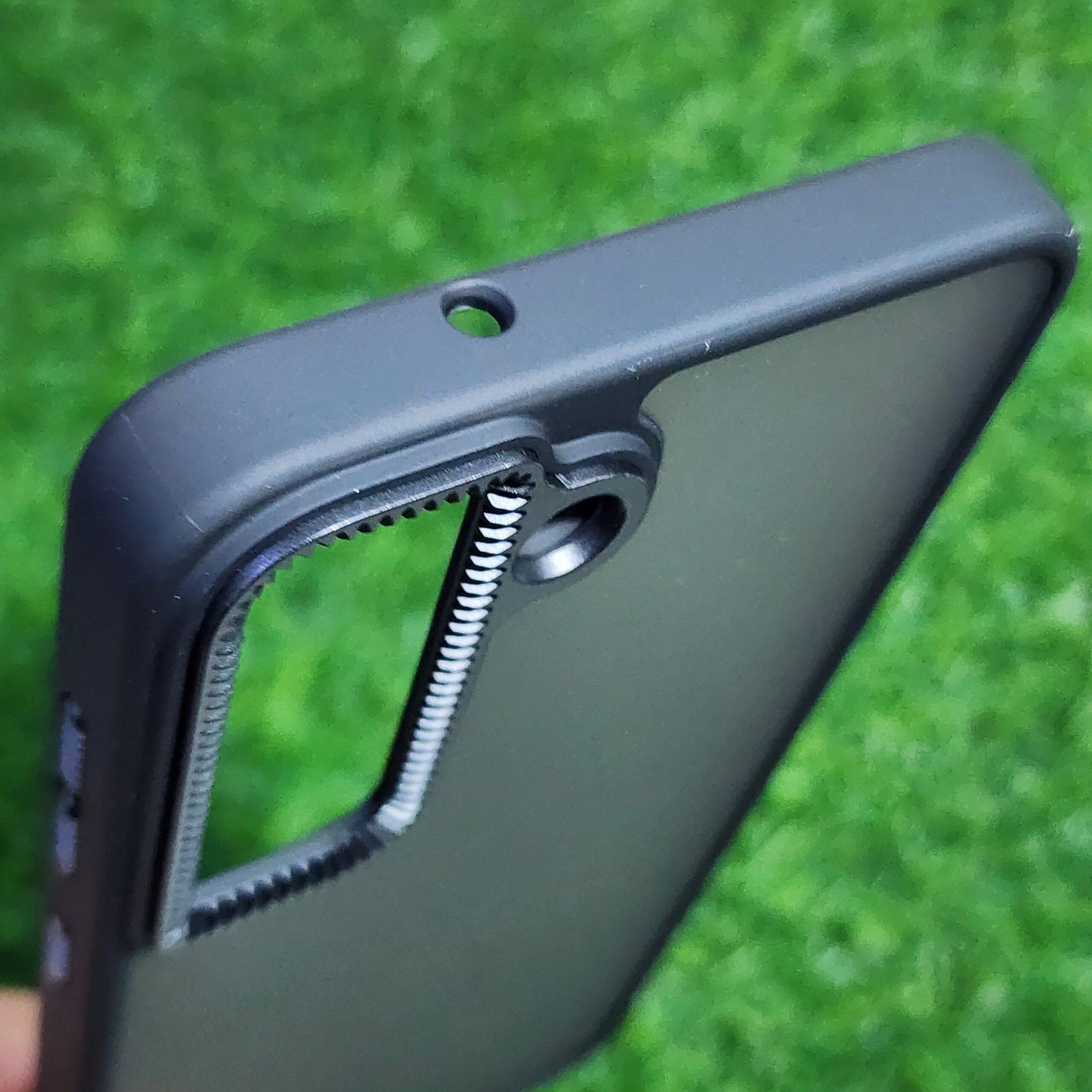 Samsung S21 FE Stylish ZigZac Matte Skin Back Cover – BT Limited ...