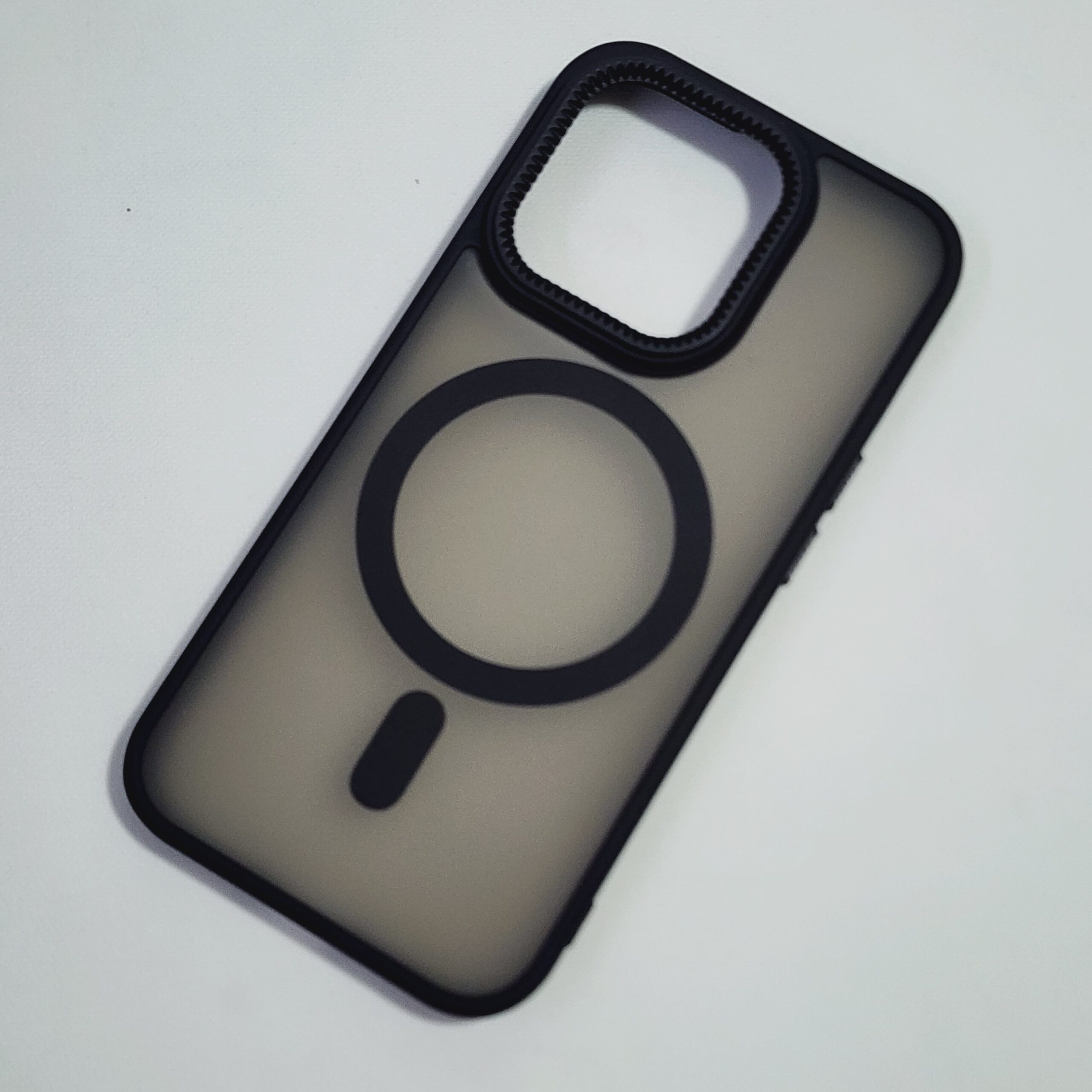 iPhone 15 Series Stylish ZigZac Matte Skin Back Cover – BT Limited ...