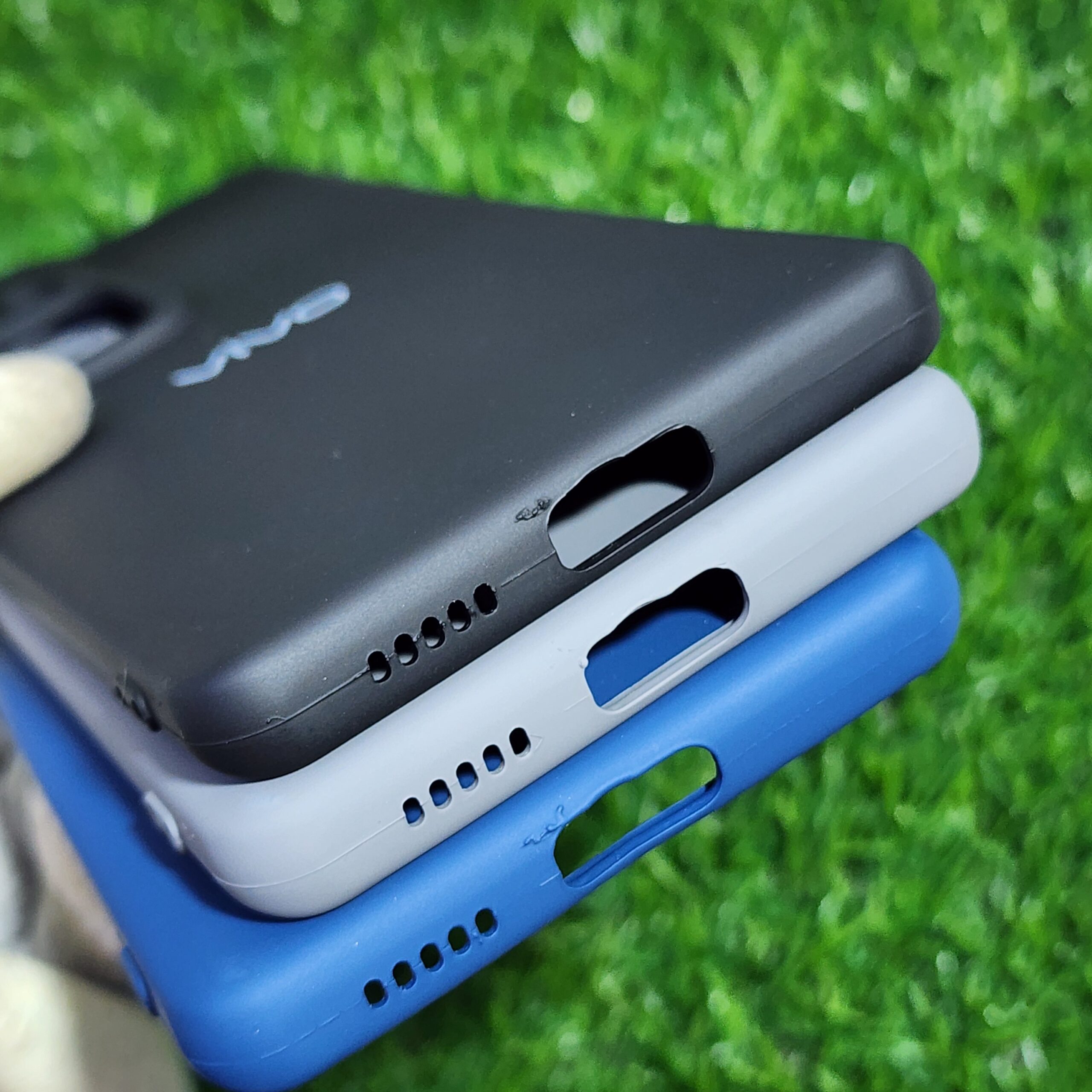 Vivo V30 Pro Stylish OG Silicon Back Cover – BT Limited Edition Store