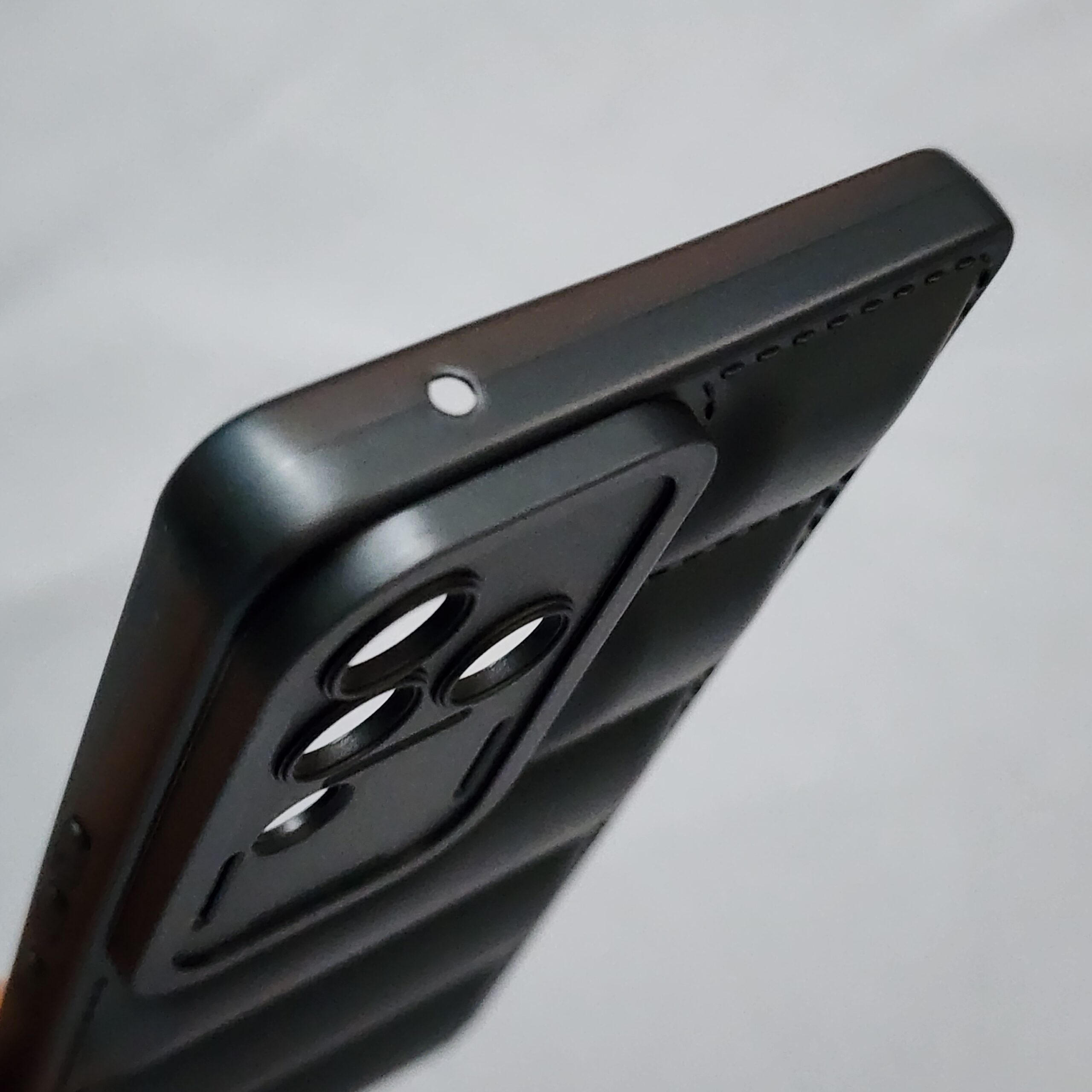 Vivo V30 New Stylish Puffer Back Cover – BT Limited Edition Store